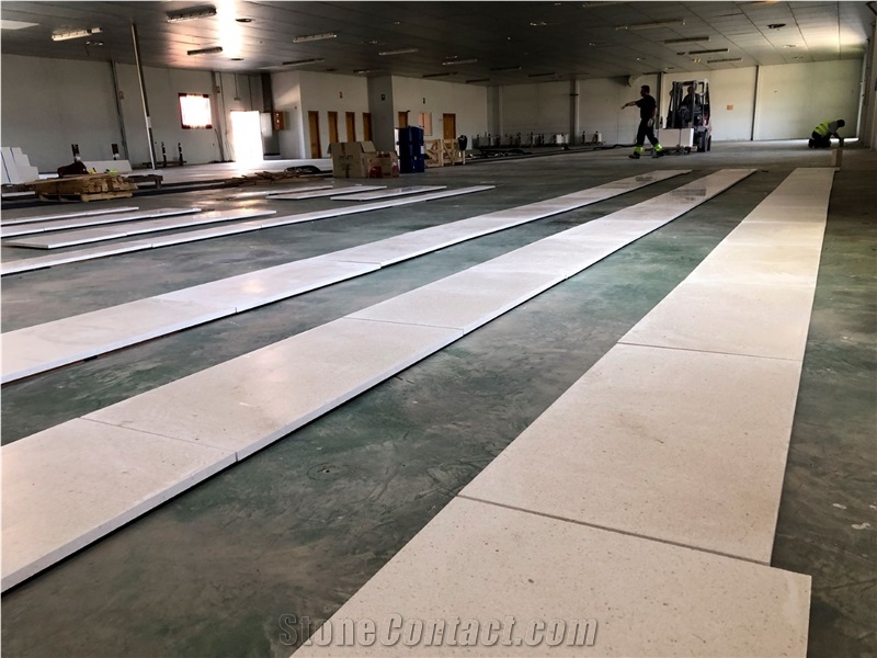 Caliza Capri Limestone Tiles & Slabs from Spain - StoneContact.com