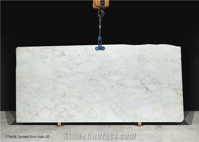 Calacatta Caldia Marble Slabs Tiles from Italy - StoneContact.com