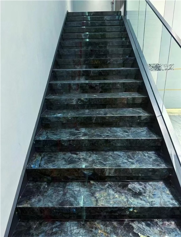 Blue Risers - StoneContact.com