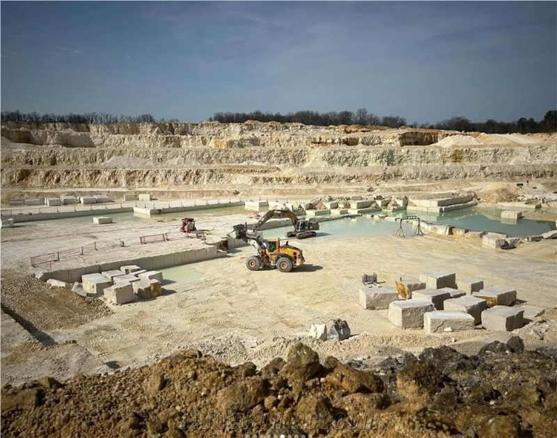 Stone Crema Luna Quarries in , Stone Crema Luna Quarries in Owners ...